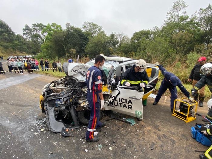 Viatura da PRE e carro-forte colidem em rodovia da região | Mandaguari ... Viatura da PRE e carro-forte colidem em rodovia da região | Mandaguari ...